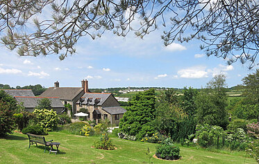 Devon Farms and Country Stays - Holiday Cottages, Bed and Breakfast and ...